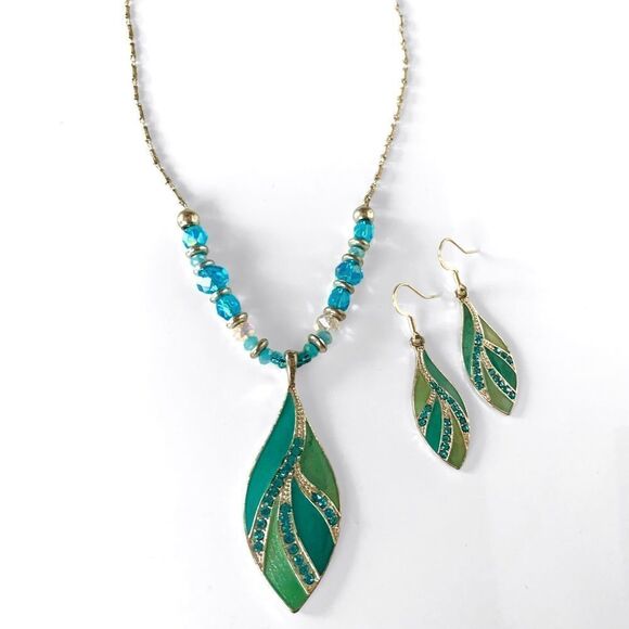 Jewelry | Rhinestone Leaf Pendant Necklace Earrings Set | Poshmark